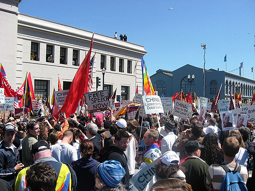 Divisiveness in America ~ A Right Side Up Perspective | Gallagher's Pen